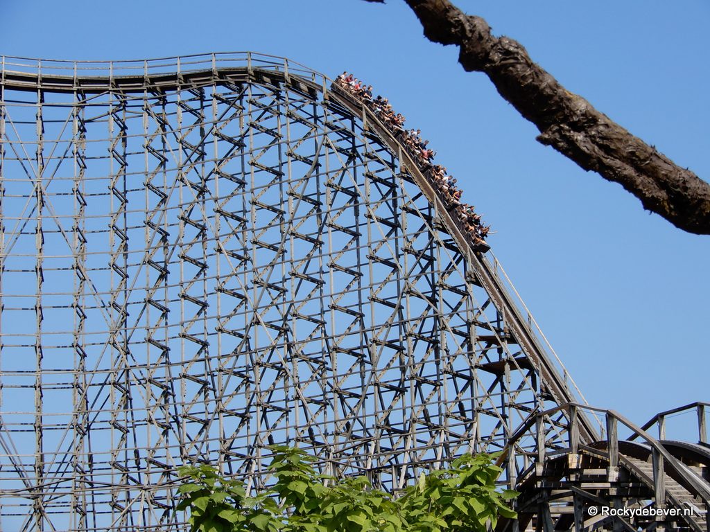 Colossos: Kampf der Giganten getest in Heide Park • Rocky de Bever